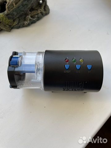 Автоматическая кормушка для аквариума juwel