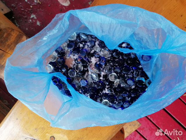 Стеклянные камни